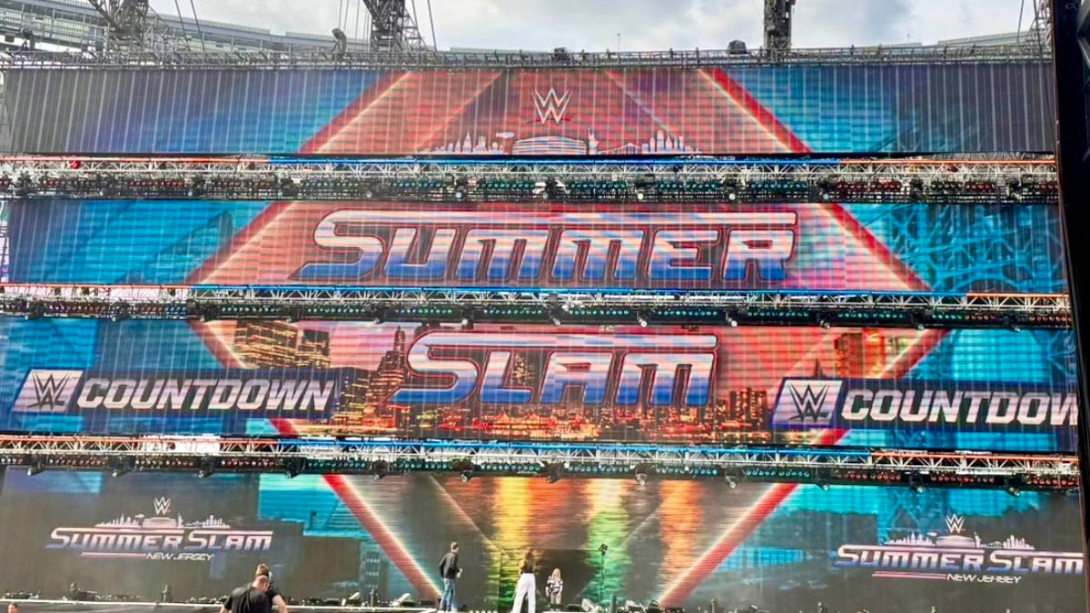 WWE SummerSlam 2025 Stage First Look | SEScoops
