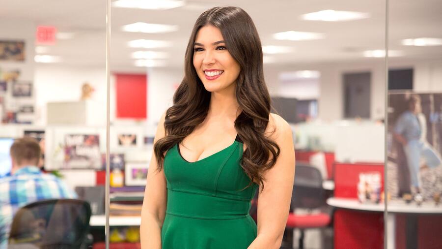 Top WWE RAW Name Pitched for Cathy Kelley to Appear in a Popular ...